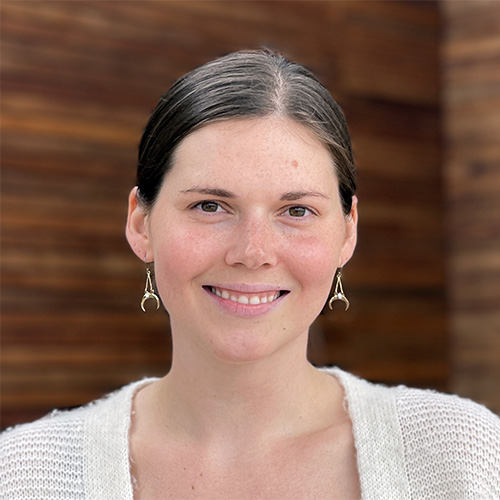 Brittany Jacobsen - Headshot - May 2022 - RH Strategic