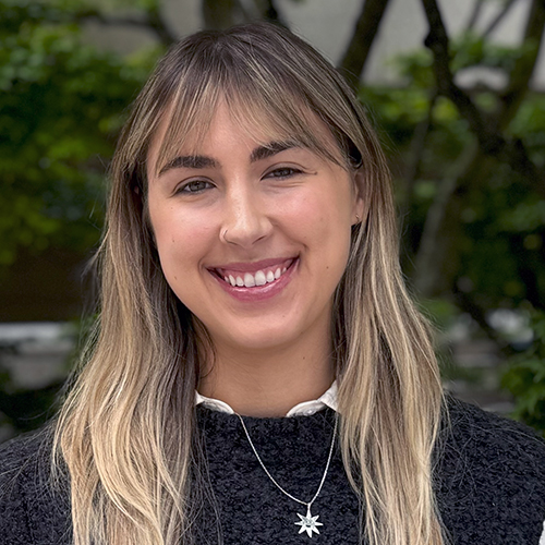 Nina Walsh - headshot - Aug 2024 - RH Strategic